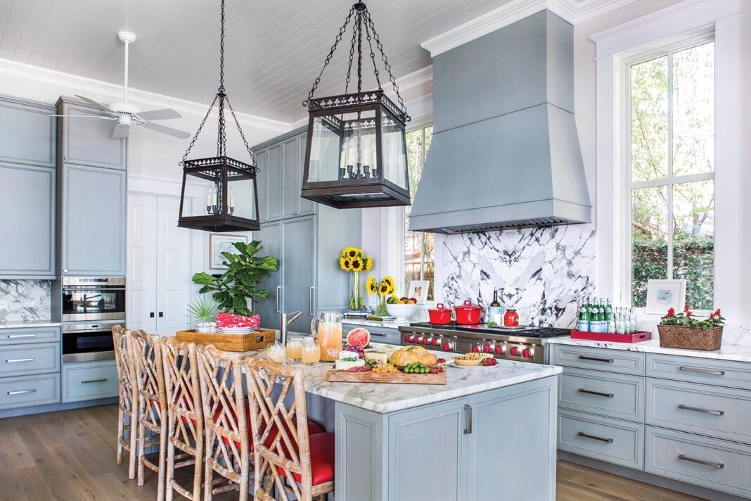 Coastal Charm with Mid-Century Elegance: Designer Mallory Mathison ...