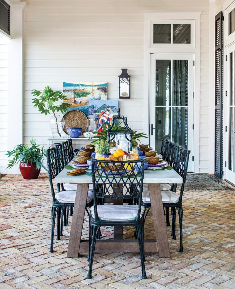 Coastal Charm with Mid-Century Elegance: Designer Mallory Mathison ...